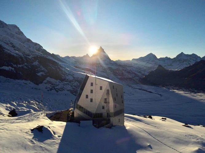 Monte Rosa Hütte - Montagna.TV