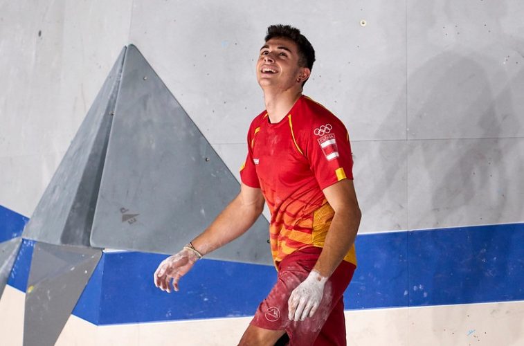 Alberto Ginés López, primo oro olimpico nella storia dell'arrampicata ...