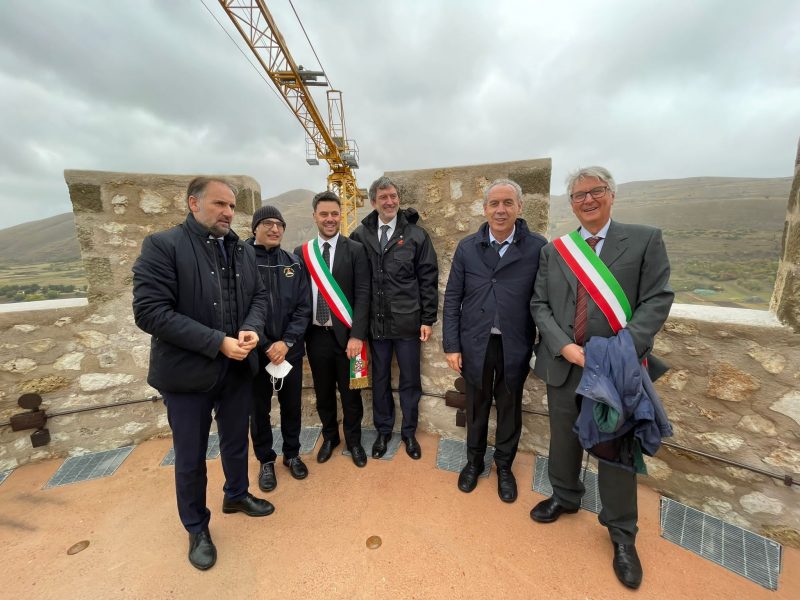 Tre bambini e il “Colosseo” del Gran Sasso. Intervista a Paolo Baldi ...