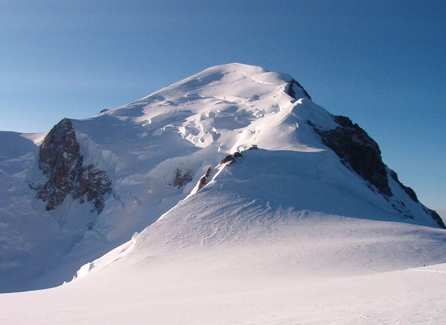 Monte Bianco, tutte le vie classiche di salita sono in condizioni molto ...