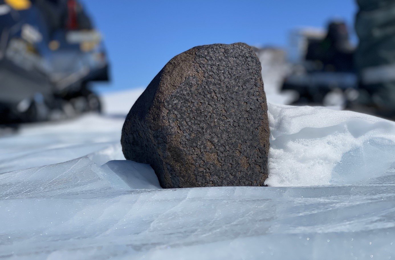 Scoperto in Antartide un meteorite di quasi 8 Kg. “Ci aiuterà a capire ...
