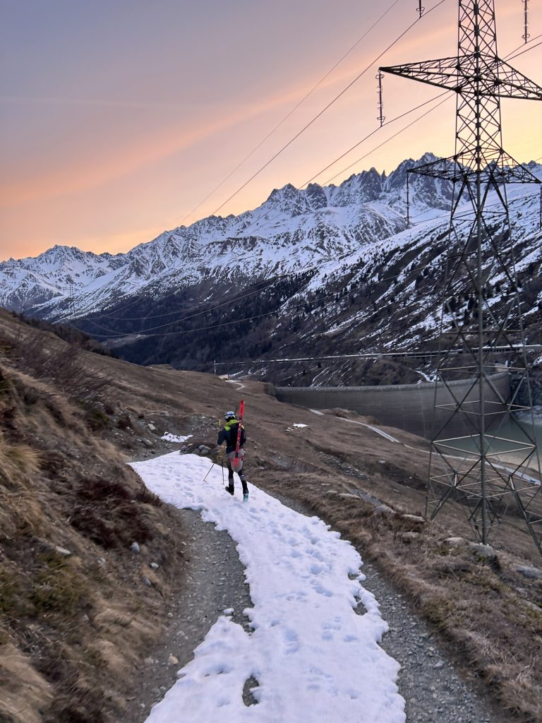 Da Chamonix a Zermatt sugli sci in meno ore, la traversata da record di ...